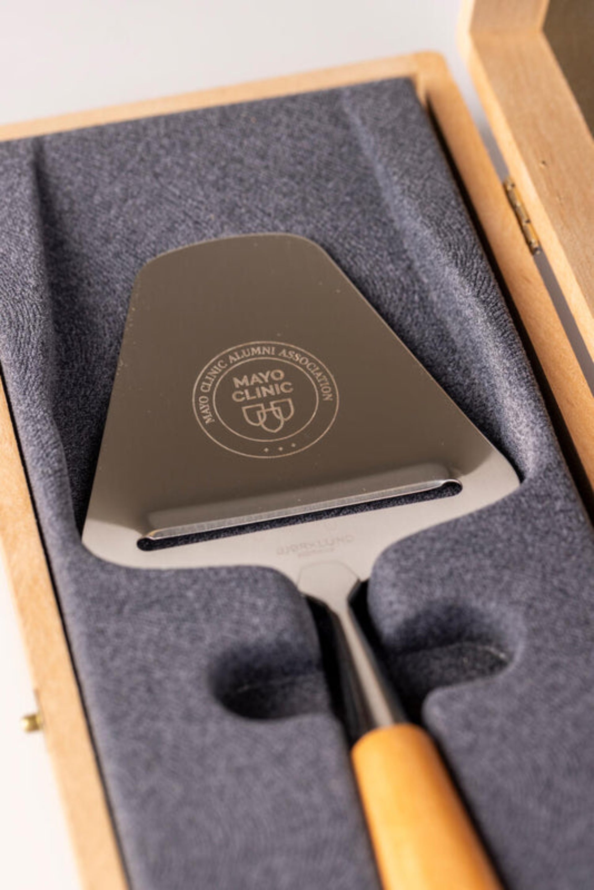 New Merch & Specials – Mayo Clinic Alumni Store